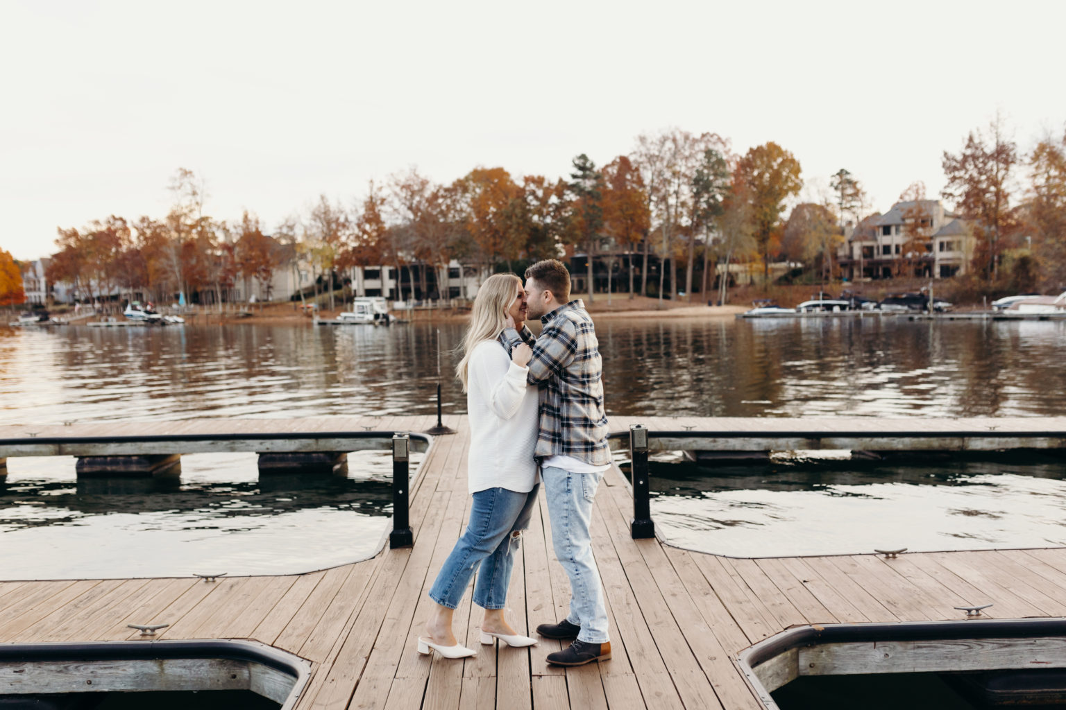 THE POINT ENGAGEMENT PHOTOSHOOT | WES & RILEY | LAKE NORMAN, NC - Alli ...