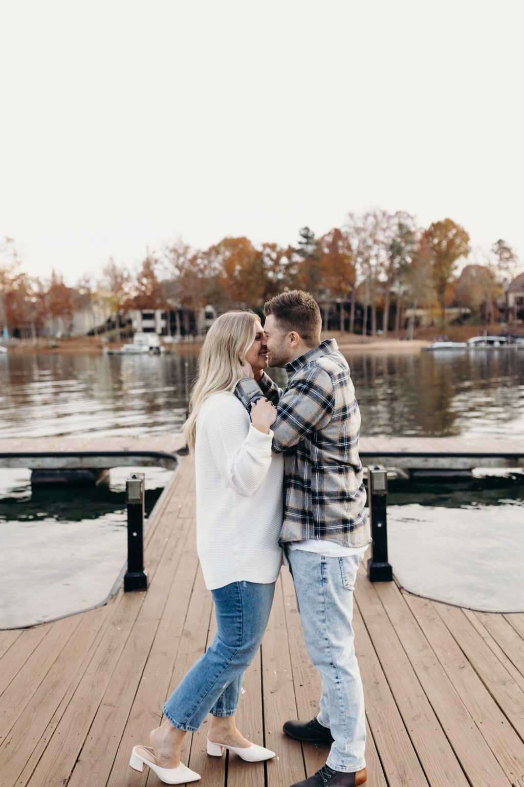 THE POINT ENGAGEMENT PHOTOSHOOT | WES & RILEY | LAKE NORMAN, NC - Alli ...