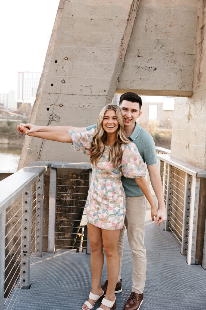 NASHVILLE CITY SKYLINE | ENGAGEMENT | MEGHAN & TANNER
