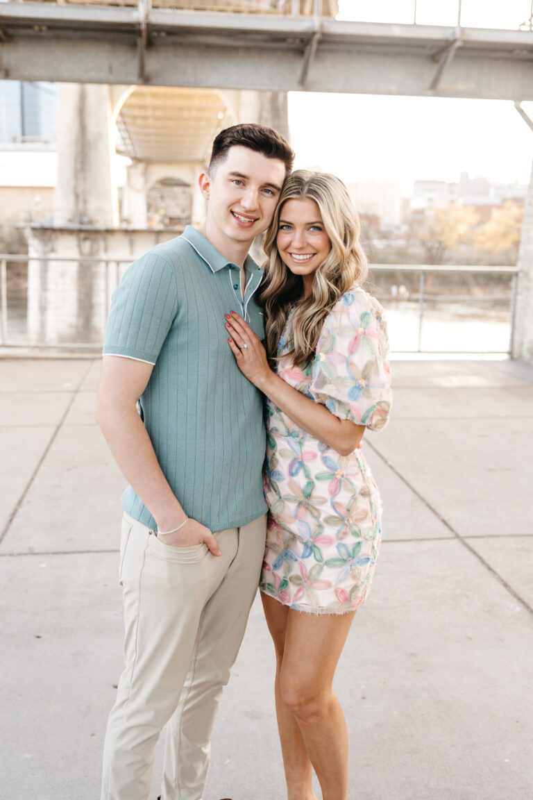 NASHVILLE CITY SKYLINE | ENGAGEMENT | MEGHAN & TANNER