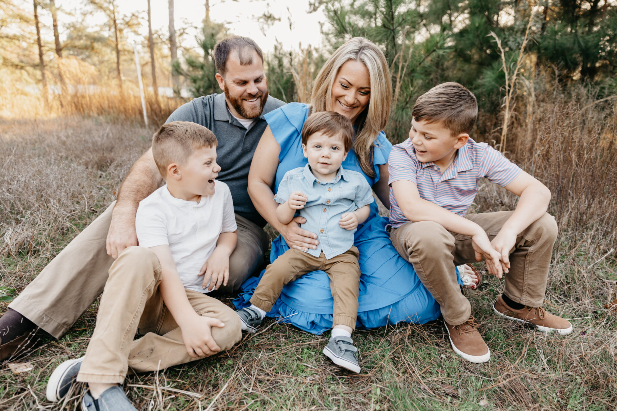 LATTA PARK FAMILY PHOTOSHOOT | THE REEVES FAMILY | HUNTERSVILLE, NC - Alli Campbell Photography